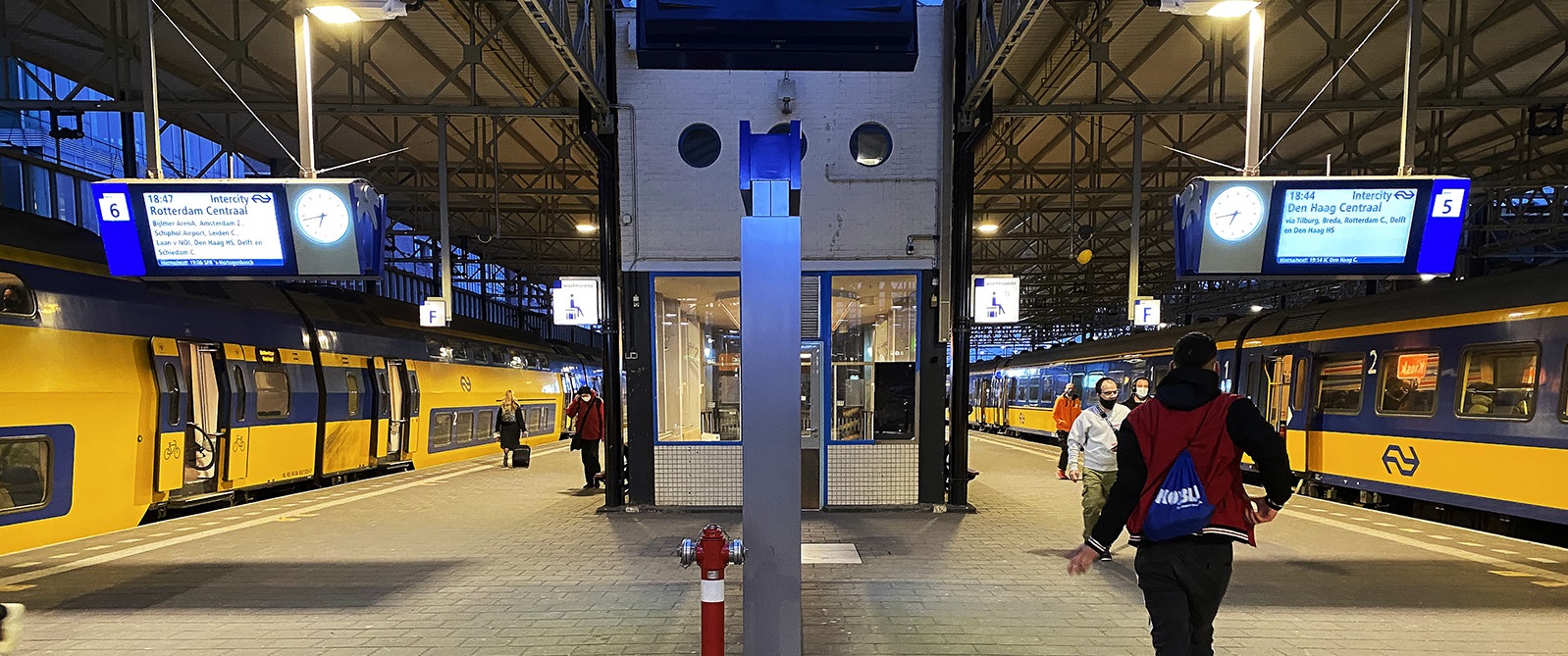 NS belooft betere reisinfo tegen 'rondje Nederland' - Rover